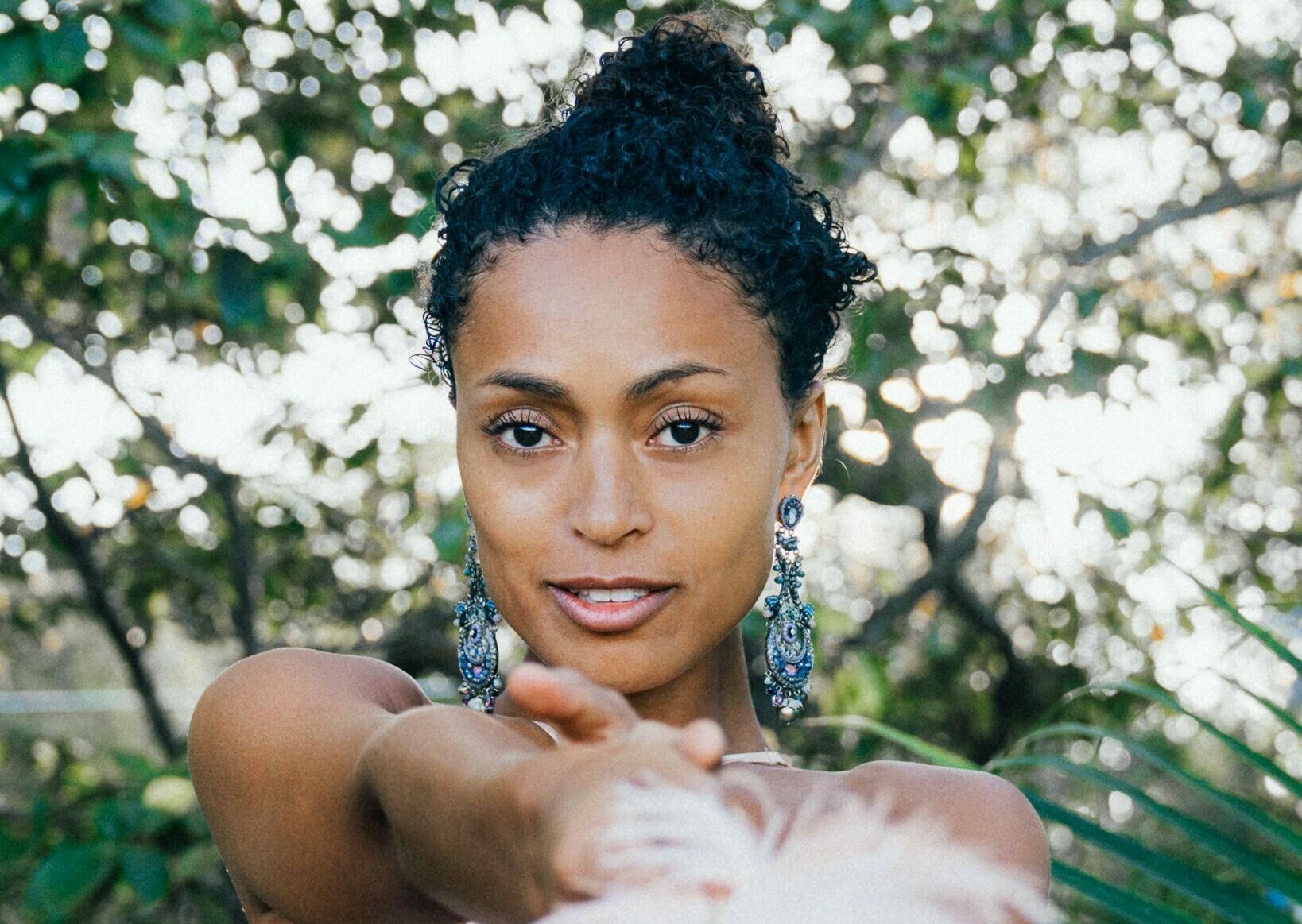 Somatic Tantra Coach | Toronto | Cheyenne Sapphire